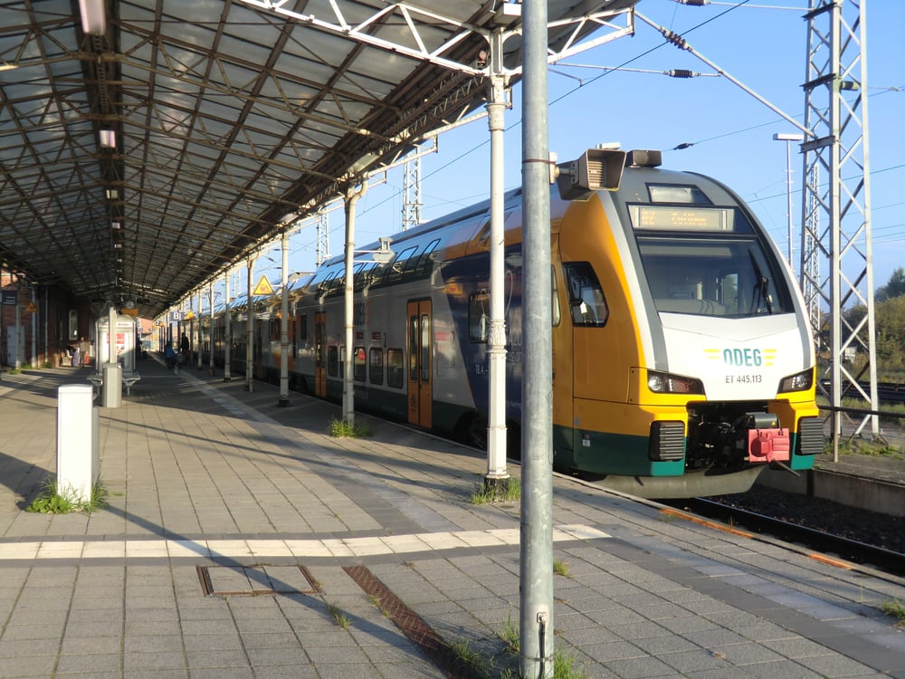 Wismar Bahnhof - 19 Photos - Train Stations - Bahnhofstr. 1, Wismar ...