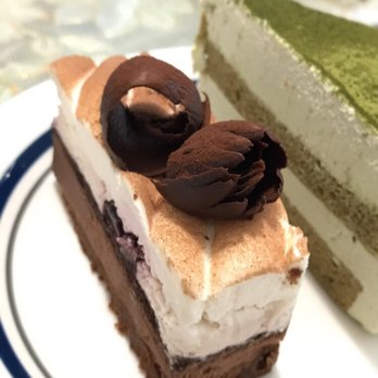 Fuji Bakery - 326 Photos & 184 Reviews - Bakeries - 526 S King St ...