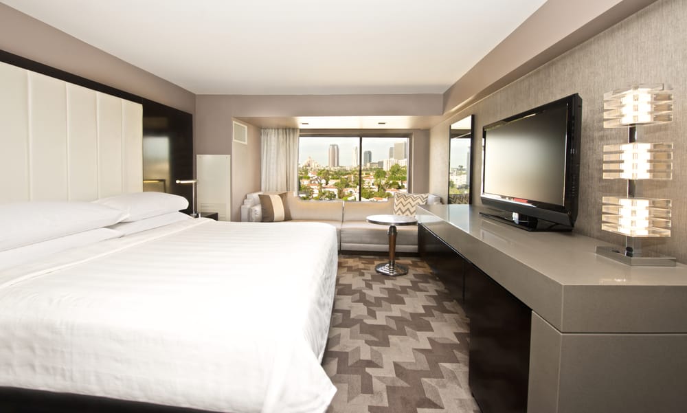 Beverly Hills Marriott - 84 Photos & 62 Reviews - Hotels - 1150 S ...