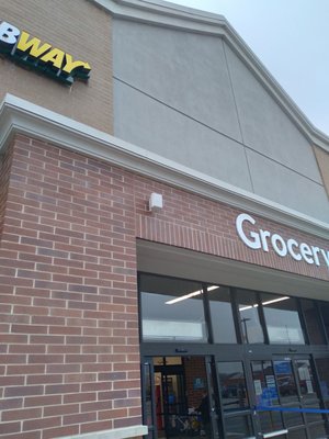 Walmart Supercenter, 1000 Chestnut Commons Dr, Elyria, OH 44035, US ...