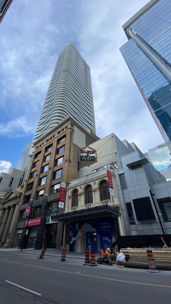 Guide to the Elgin and Wintergarden Theatre