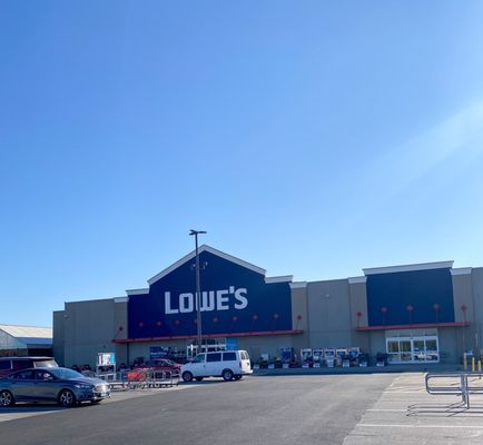 Lowe's Home Improvement, 2560 N Dirksen Pkwy, Springfield, IL 62702, US ...