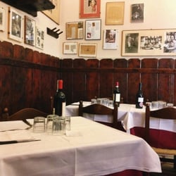Trattoria Da Lucia - 26 Photos & 47 Reviews - Roman - Vicolo del ...