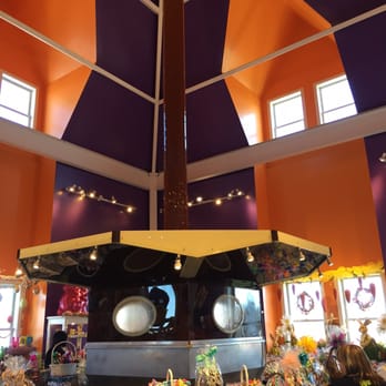 Albanese Candy Factory - 136 Photos & 137 Reviews - Candy Stores - 5441 ...