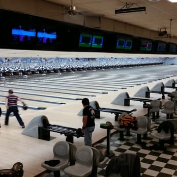 Classic Bowling Center - 129 Photos & 281 Reviews - Bowling - 900 King ...