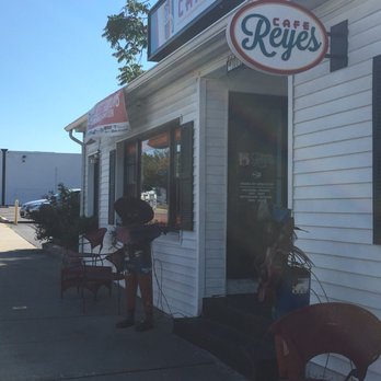 Cafe Reyes - 67 Photos & 69 Reviews - Cuban - 421 Shrewsbury St ...
