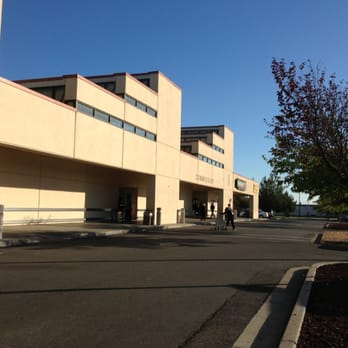 Travis AFB Commissary - 70 Photos & 51 Reviews - Grocery - 460 ...