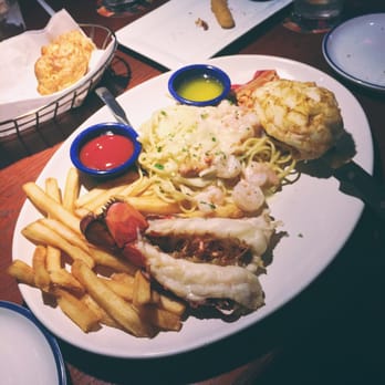 Red Lobster - 194 Photos & 112 Reviews - Seafood - 20 Dundas Street ...