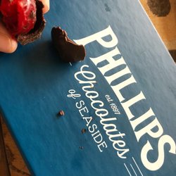 Phillips Candies - 17 Photos & 37 Reviews - Candy Stores - 217 Broadway ...