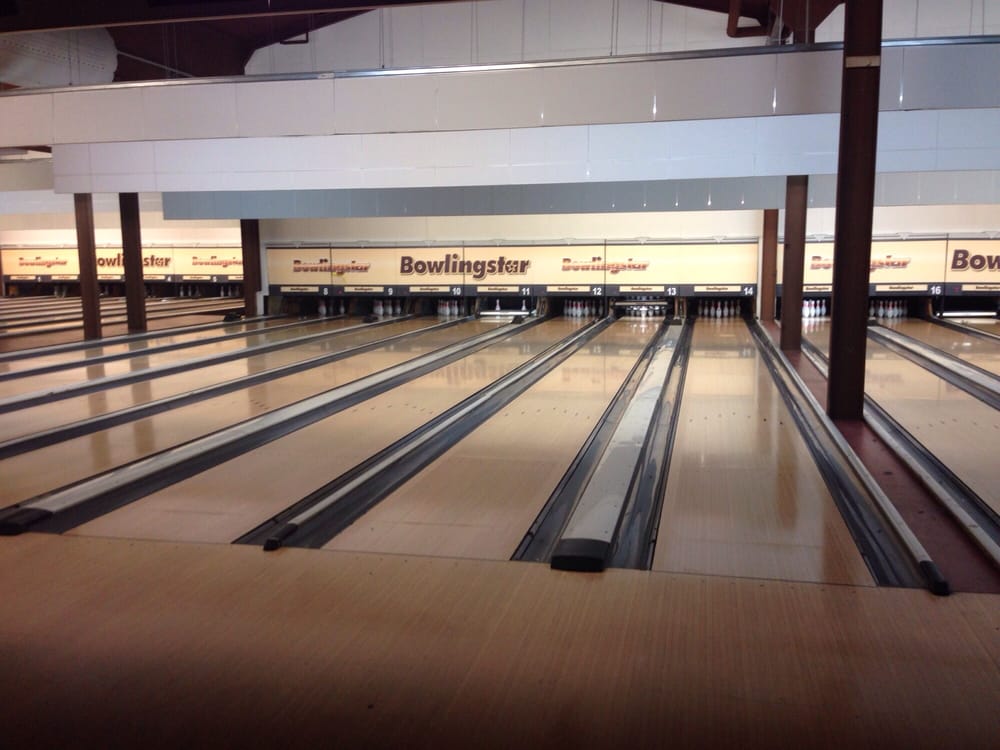 Bowlingstar - 13 Photos & 23 Reviews - Bowling - 50 rue Gaston de ...