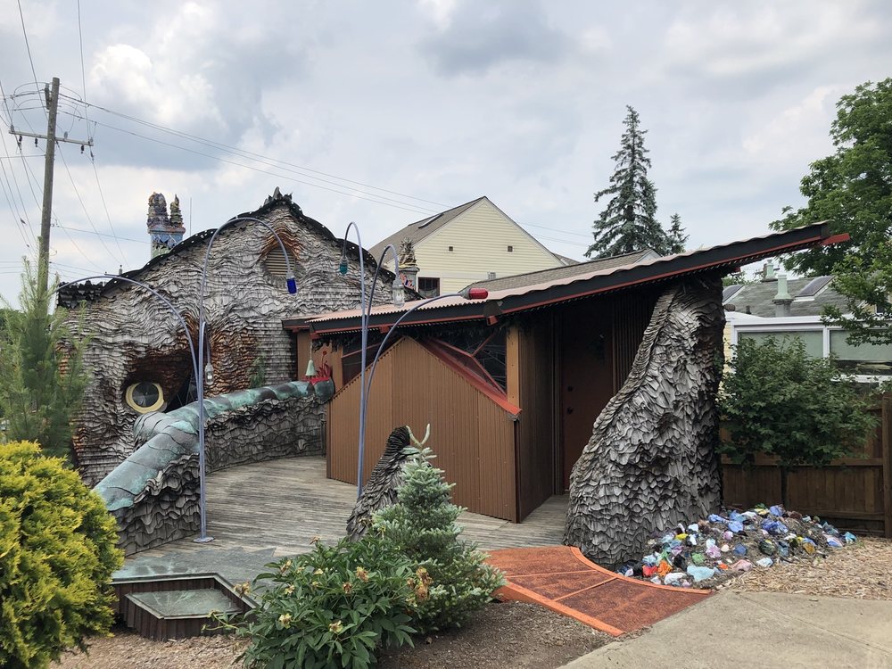 Hyde Park Mushroom House - 18 Photos - Landmarks & Historical Buildings ...