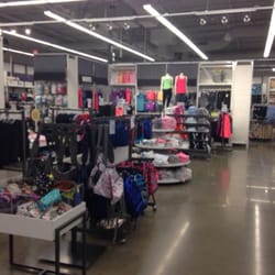 Old Navy Outlet - 11 Photos - Women's Clothing - 6200 Grand River Blvd ...