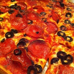 De Marinis Pizzeria - 32 Reviews - Pizza - N88 W 15229 Main St ...