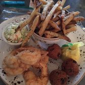 State Fare Kitchen & Bar - 938 Photos & 483 Reviews - Southern - 947 ...