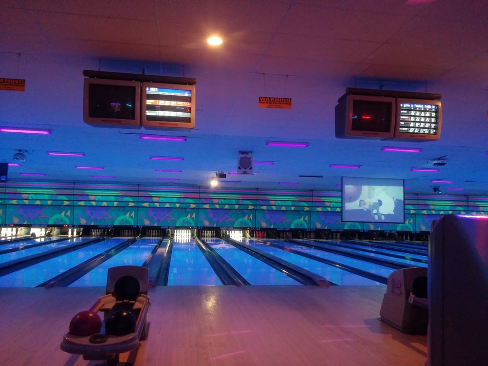 Laurel Lanes - 29 Photos & 41 Reviews - Bowling - 2825 Rt 73 S, Maple ...