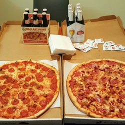 Knockout Pizzeria - 91 Photos & 260 Reviews - Pizza - 6755 Mira Mesa ...