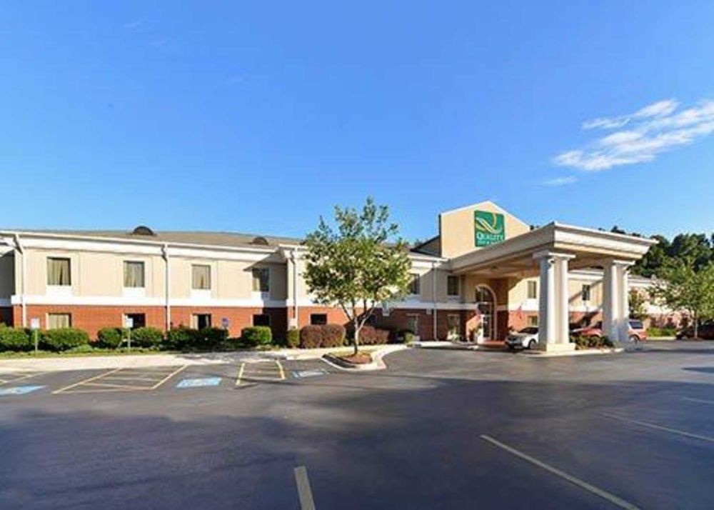 Quality Inn & Suites Decatur - Atlanta East - 26 Photos - Hotels - 5300 ...
