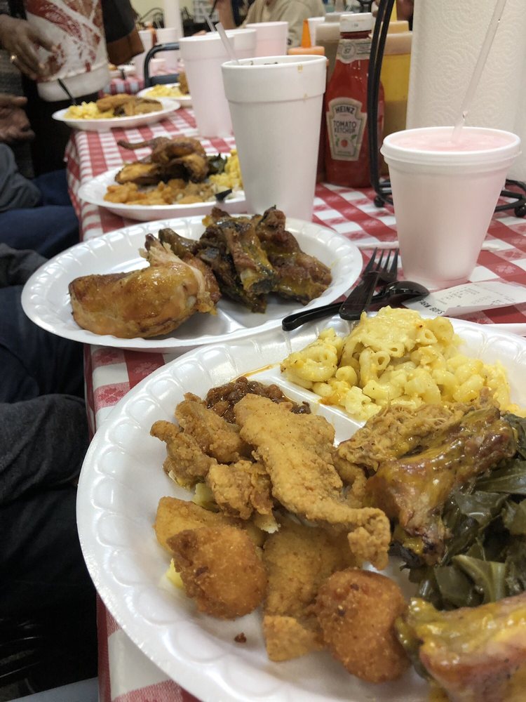 Farm Boys BBQ - 22 Photos & 52 Reviews - Southern - 525 Columbia Ave ...