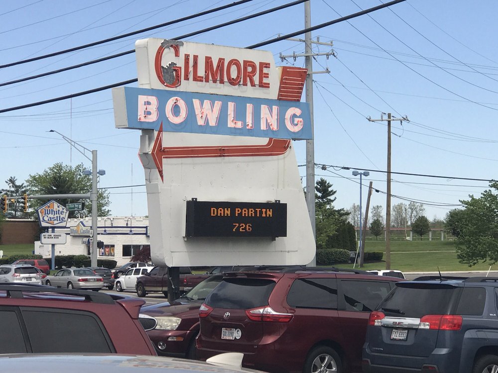 Gilmore Lanes - Fairfield, OH - BOWLING