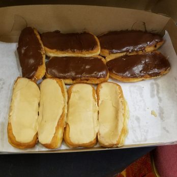 Long’s Bakery - 215 Photos & 330 Reviews - Donuts - 1453 N Tremont St ...
