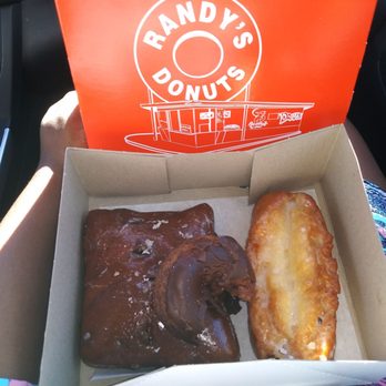 Randy’s Donuts - 2482 Photos & 2084 Reviews - Donuts - 805 W Manchester ...