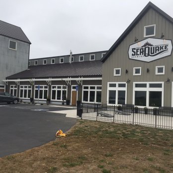 Seaquake Brewing - 61 Photos & 54 Reviews - Pizza - 400 Front St ...