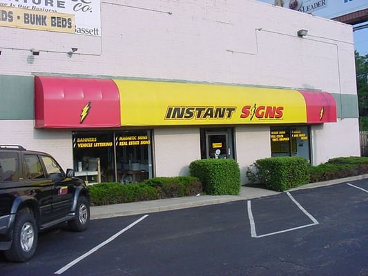 Instant Signs - Get Quote - Graphic Design - 2350 Woodhill Dr ...