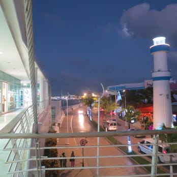 Plaza Punta Langosta - 48 Photos - Shopping Centers - Av. Rafael E ...