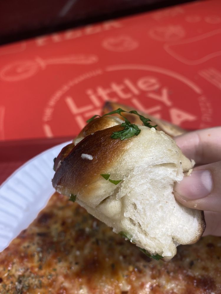 Dona Bella Pizzeria Reviews | New York, NY | One Bite