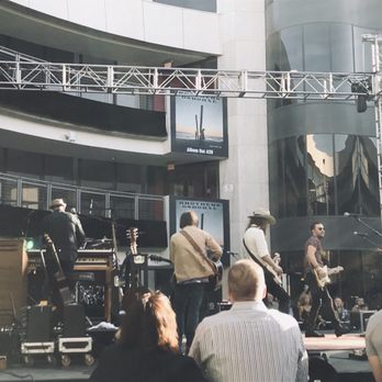 Zappos Tour Experience - 635 Photos & 38 Reviews - Tours - 400 Stewart ...