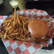 Pop’s Burger Stand - 56 Photos & 85 Reviews - Burgers - 107 S Monroe ...