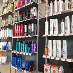 Great Clips - Hair Salons - 213 W B McLean Dr, Cape Carteret, NC ...