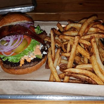 Tower Burger Co - 135 Photos & 112 Reviews - Burgers - 505 E Bus Hwy 83 ...