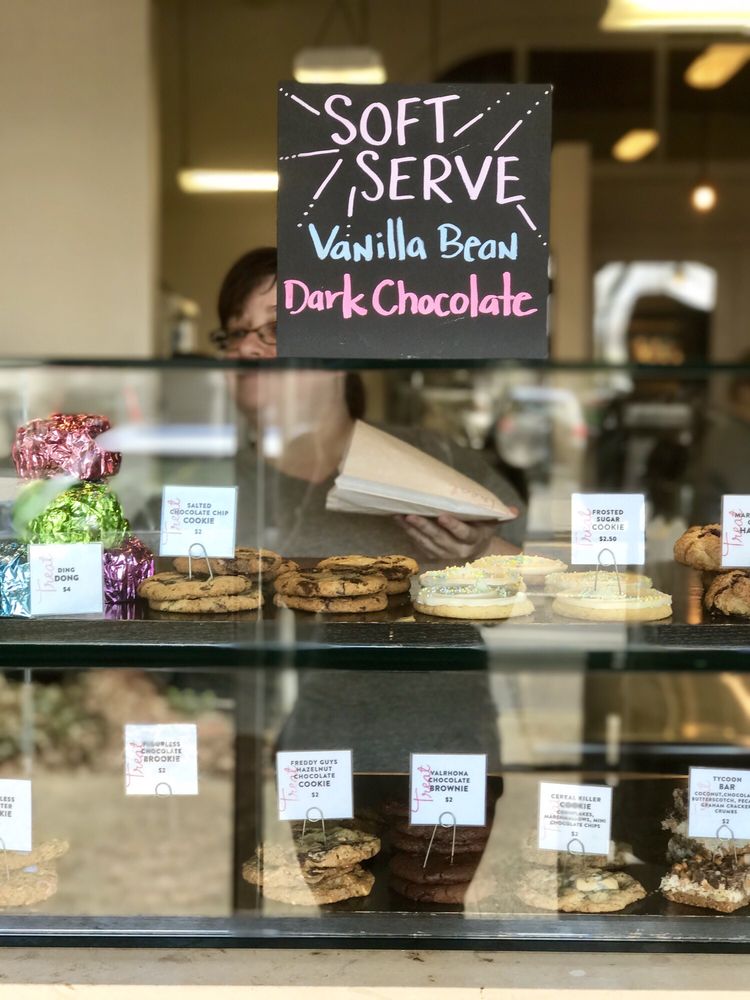 Treat - 21 Photos & 71 Reviews - Desserts - 210 W Evergreen Blvd ...