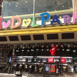 IDOL PARK - Hobby Shops - 百人町2-3-25, 新大久保駅, Shinjuku, 東京都, Japan ...