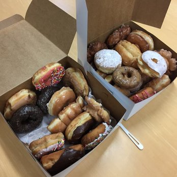 Donut City - 30 Photos & 28 Reviews - Donuts - 1880 Mountain Industrial ...