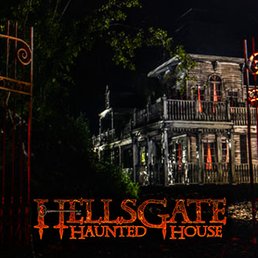 HellsGate Haunted House - 51 Photos & 42 Reviews - Haunted Houses ...