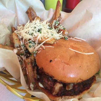 The Burger Dive - 164 Photos & 339 Reviews - Burgers - 114 N 27th St ...