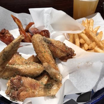 WingBucket - 248 Photos & 313 Reviews - Chicken Wings - 1200 Main St ...