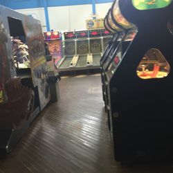 Weirs Beach Arcade - 16 Photos - Arcades - Weirs Beach, Laconia, NH - Yelp