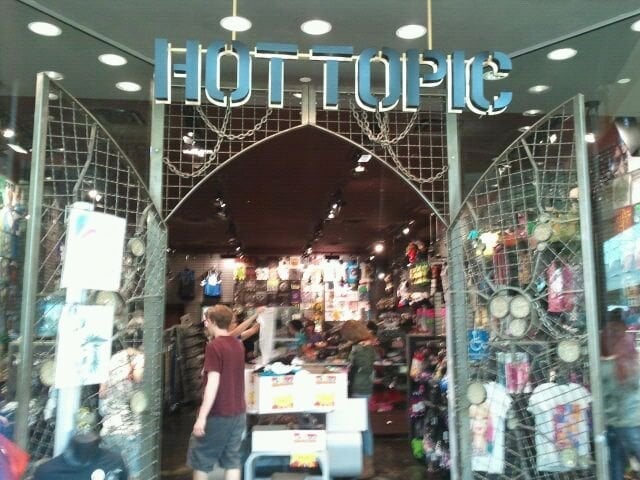 Hot Topic - Women's Clothing - 1800 Galleria Blvd, Franklin, TN - Phone ...