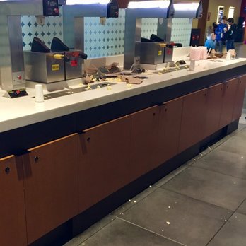 AMC Oakbrook Center 12 - 99 Photos & 77 Reviews - Cinema - 600 Oakbrook ...