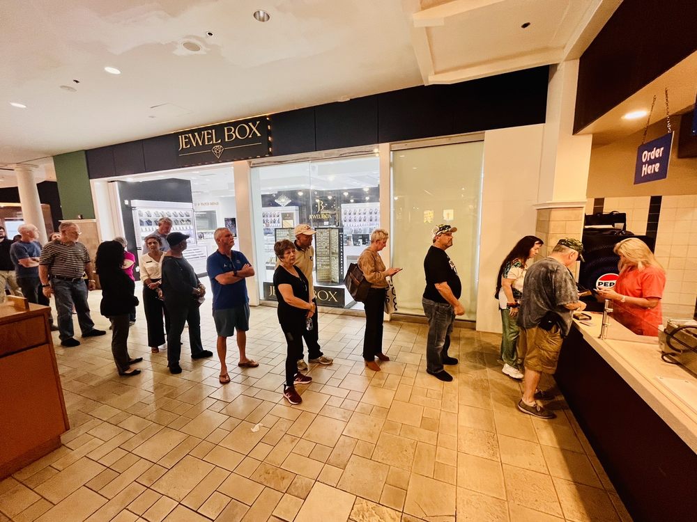 Silver Ring cafe, Tampa | Roadtrippers