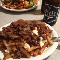 Chez Claudette - 12 Photos & 29 Reviews - Poutineries - Plateau-Mont ...