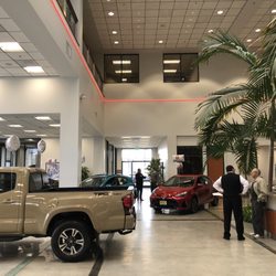 Keyes Toyota Service Center - 11 Photos & 37 Reviews - Auto Parts ...