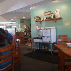 Farmhouse Restaurant - 12 Photos & 18 Reviews - Soup - 11077 SE 57th Ct ...