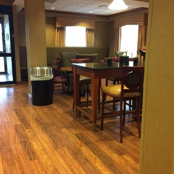 Hampton Inn Mountain Home - 21 Photos - Hotels - 995 Coley Dr, Mountain ...