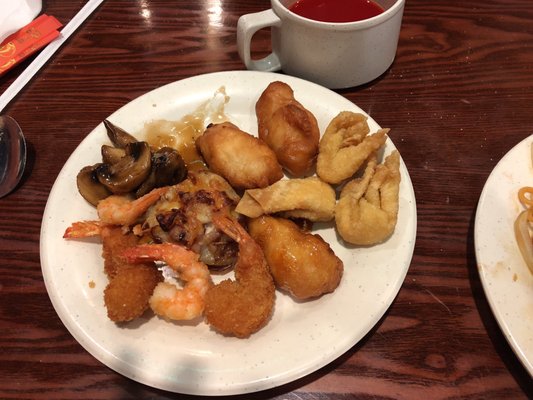 Golden Dragon Buffet - 30 Photos & 52 Reviews - Buffets - 1387 S 48th ...