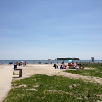 Walnut Beach - 74 Photos & 23 Reviews - Swimming Pools - 113 E Broadway ...