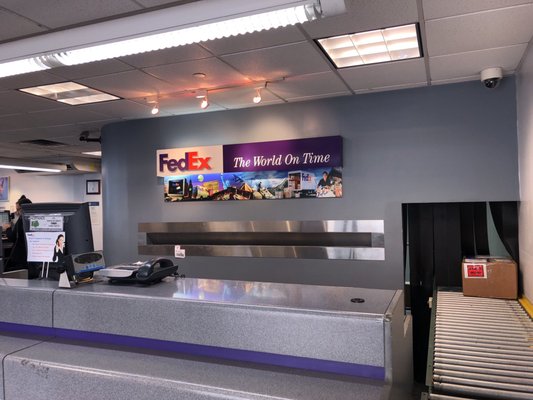 Centro de Envío FedEx - Shipping Centers - Calle 2 S/N, Guaynabo ...